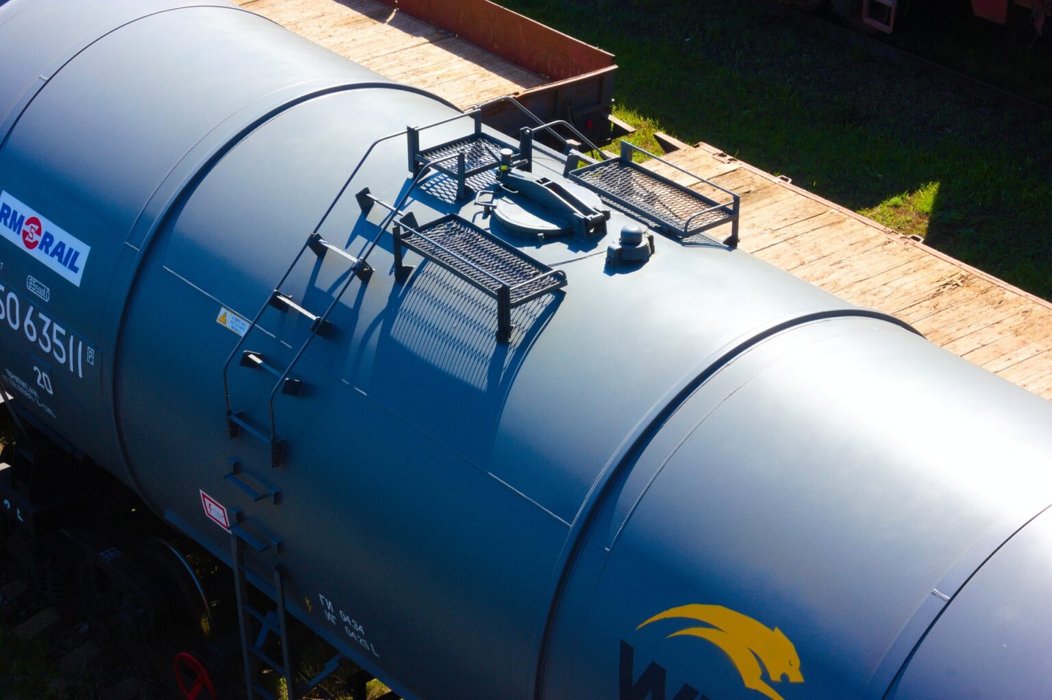 Advantages of an Underground Oil Tank Installation - Big Dog Growlers